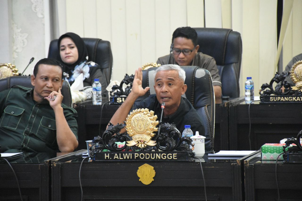 Tegas! Alwi Podungge Minta Kadis PU Kota Gorontalo Dicopot Jika Proyek PEN Tak Selesai ...