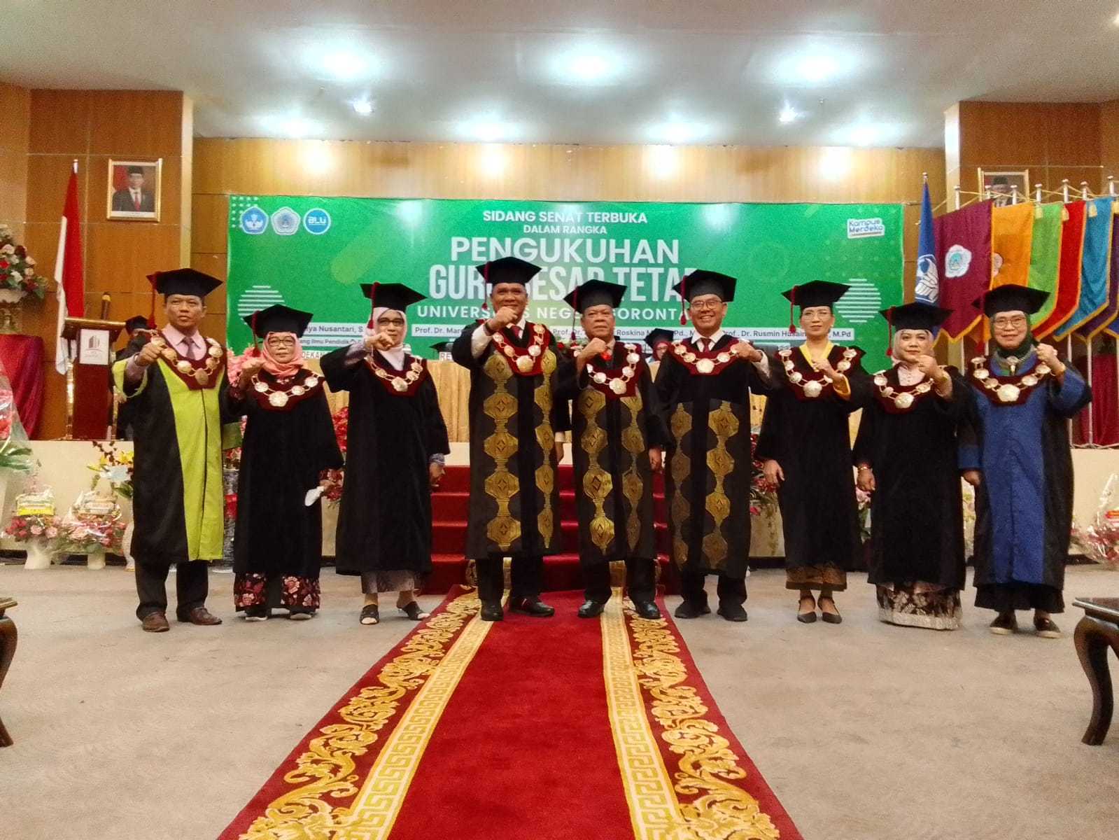 Rektor Universitas Negeri Gorontalo Dianugerahi Gelar Profesor atas ...
