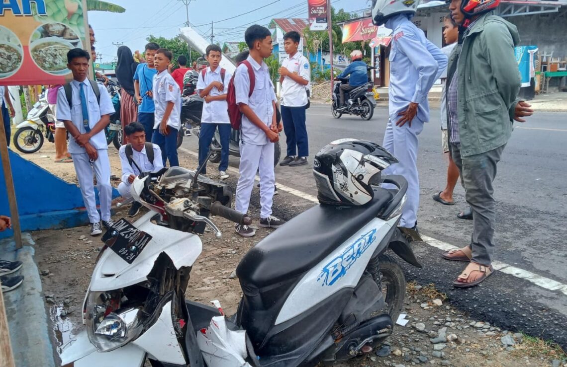 Mengendarai Motor dengan Kecepatan Tinggi, Seorang Siswa Terlibat ...